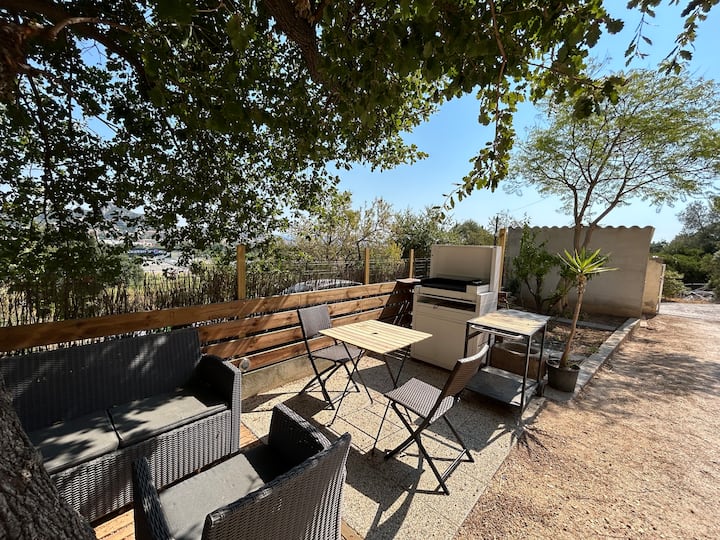 Costebelle à Hyères•calme• 2p•jardin•plancha•wifi - Plage de l'Almanarre