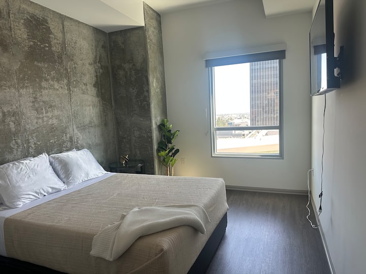 Luxurious Hollywood Apt|free Parking|gym|pool - Los Angeles, CA