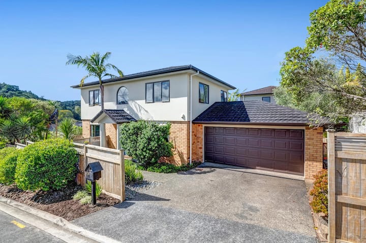 Comfortable, Compact And Central - Auckland