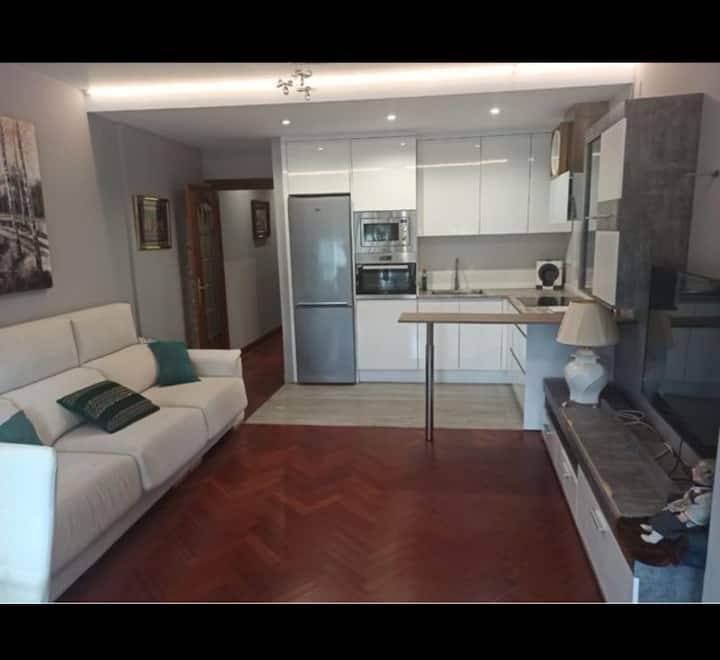 Alquiler De 3 Camas - 6 Personas - Santa Coloma