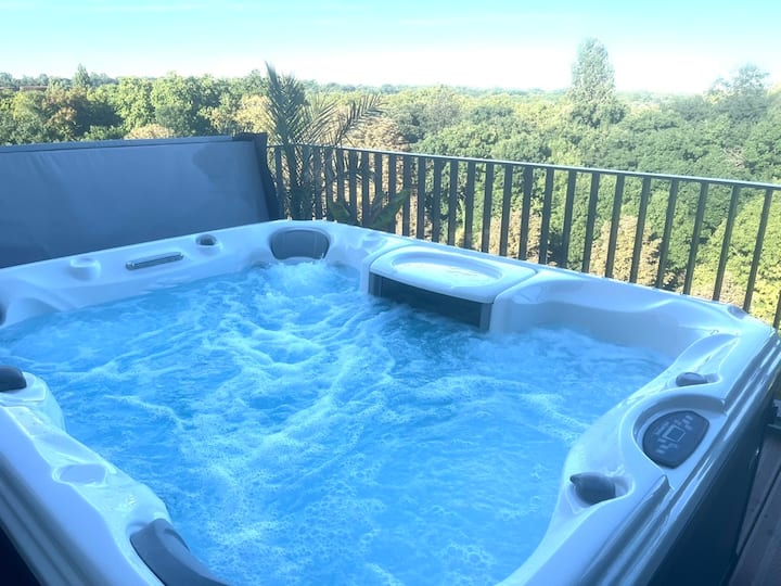 Cosy T5 – Jacuzzi, Terrasse, Parking, Proche Paris - Châtenay-Malabry