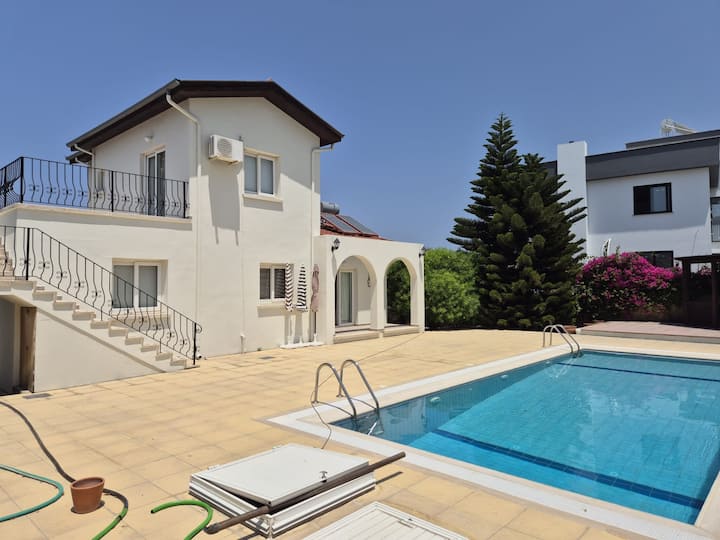 Villa Green Valley - Айя-Марина