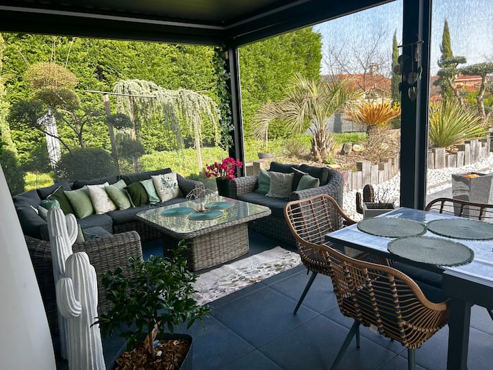 Appartement Dans Une Maison - Rillieux-la-Pape