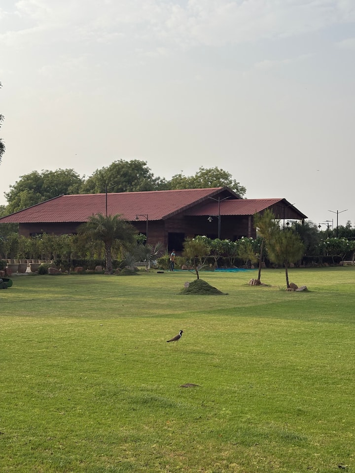 The Greenwood Farm & Lawn For Group Stays Events - Delhi, India