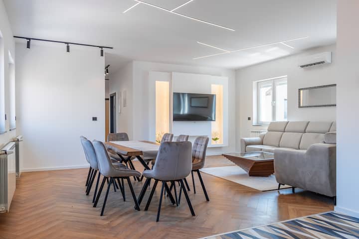 Lepenička Luxe - Executive 4br Apartment - Sarajevo