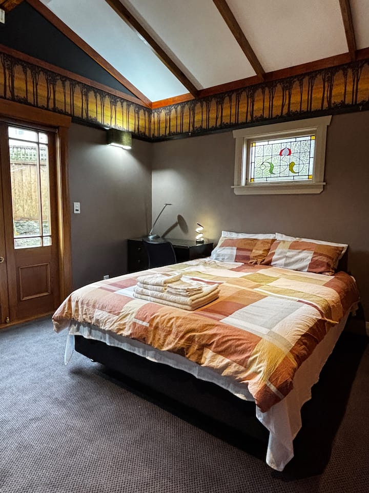 Cozy Guesthouse With Kitchen In Mt Eden - Auckland