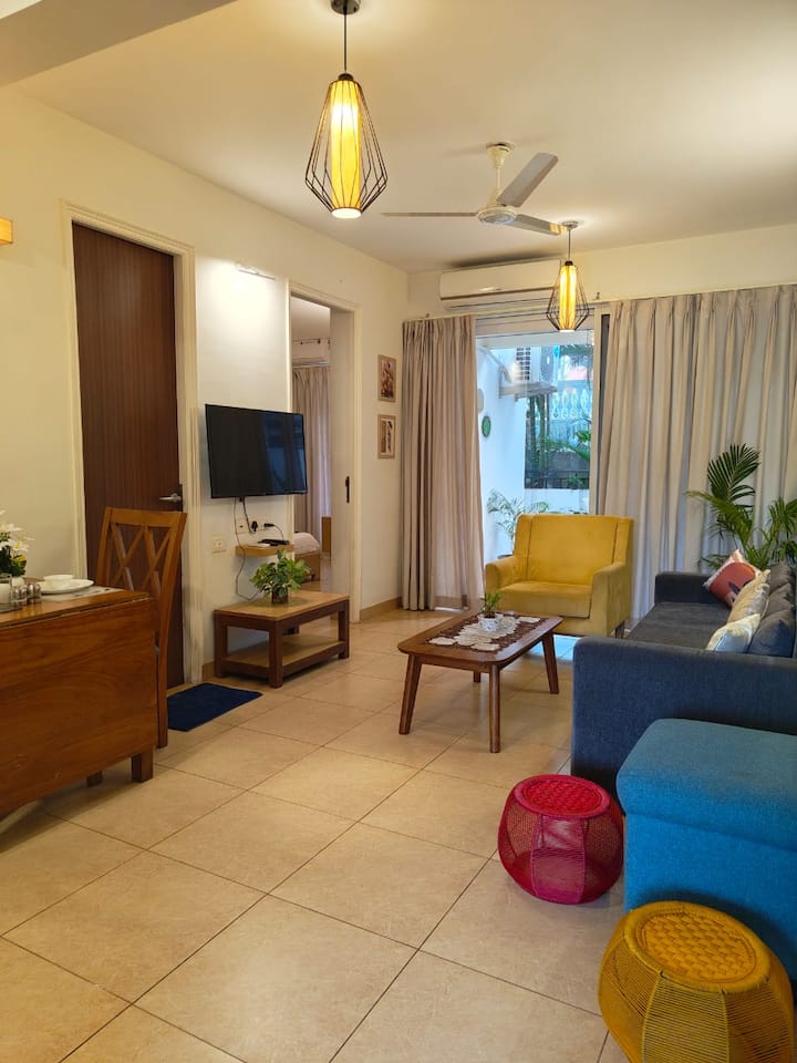 Expedite ~ Verdé Nook | Art & Green Seat-out - Goa