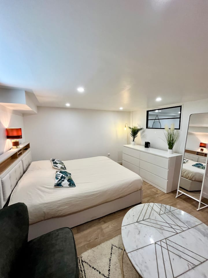 Chambre Cosy Indépendante - Parking Gratuit - Dijon