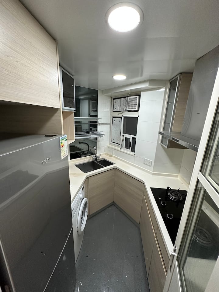 Bedroom Apartment With Kitchen - Sai Kung
