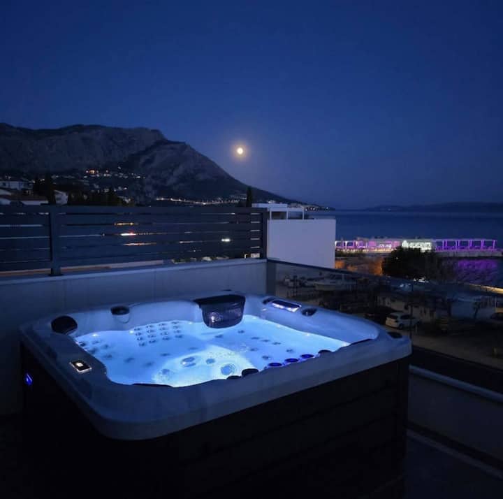 Luxury Penthouse With Jacuzzi - Omiš