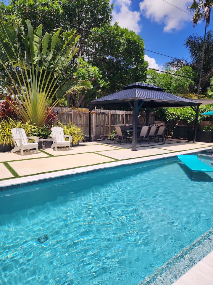 Pirates Paradise Heated Saltwater Pool Sauna - Fort Lauderdale