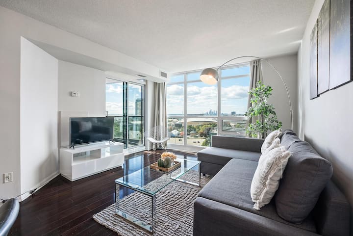 Trendy Condo In The Heart Of To +1 Free Parking - Toronto