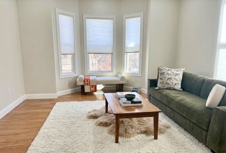 Broadway Nomad House - Providence, RI