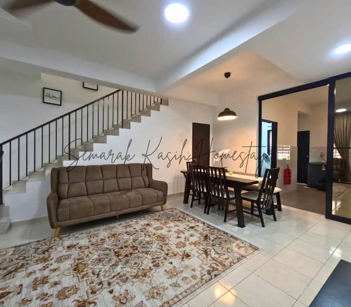 Homestay Sepang - Semarak Kasih Homestay - Kuala Lumpur Airport (KUL)