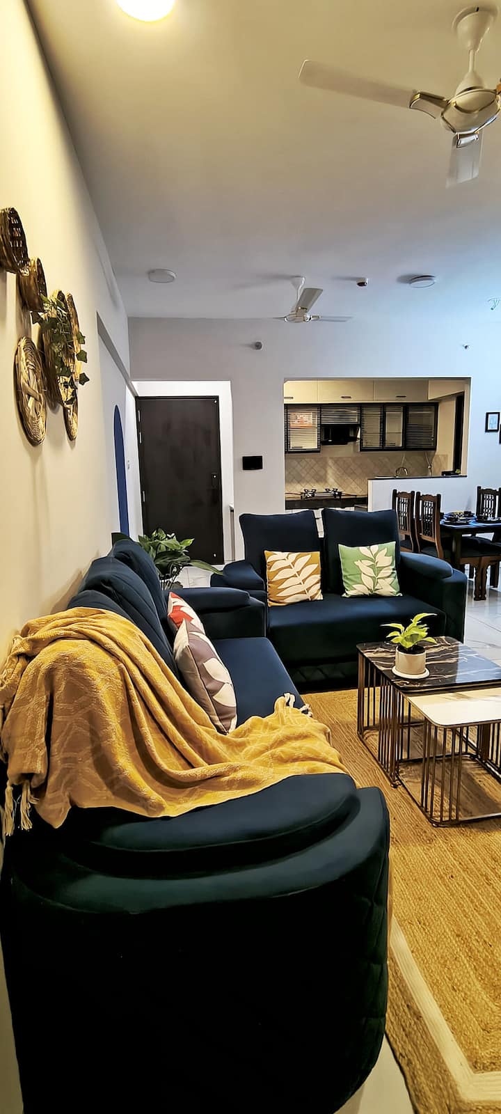 Midnight Sky: Modern 2bhk Apt With Big Balcony - Pune