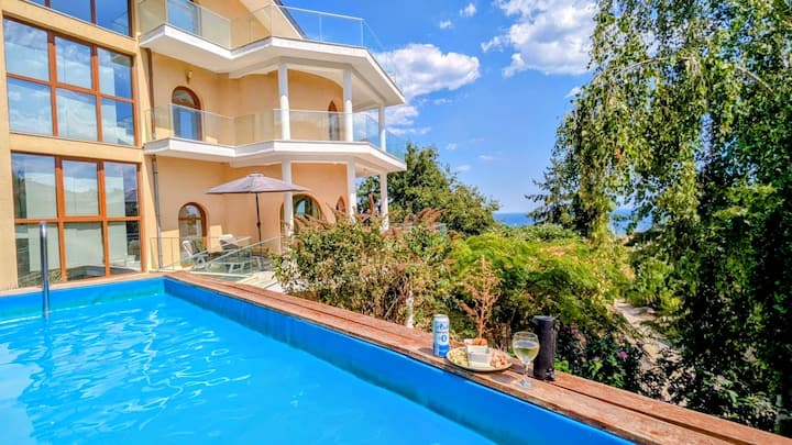 Villa Varna Sea View-pool-jacuzzi - Varna