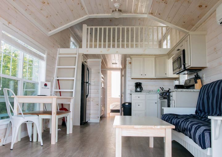 Pine Forest Cottage 2 Bunks - Ossipee, NH