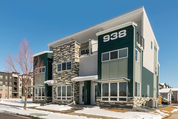 Walk To Old Town | Modern Escape - Fort Collins, CO