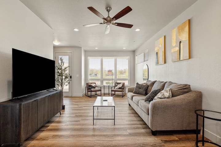 Old Town North • Walk To Breweries - Warren Lake, CO