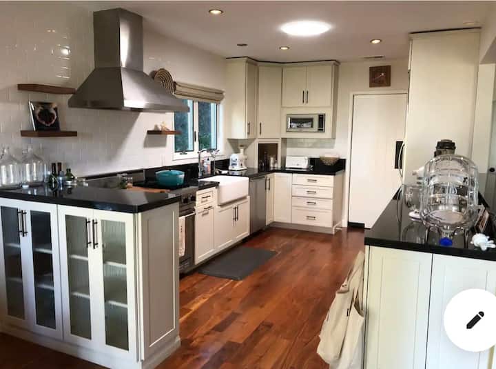 Sanctuary Coastal Home - Santa Barbara