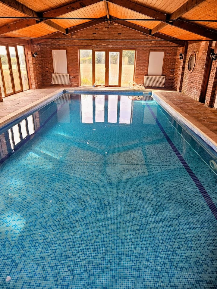 Indoor Pool, Rural Country Home, Bhx Nec - Kenilworth