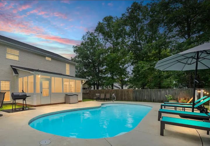 Private Pool And Hot Tub, Screened In Patio House! - Charleston, SC