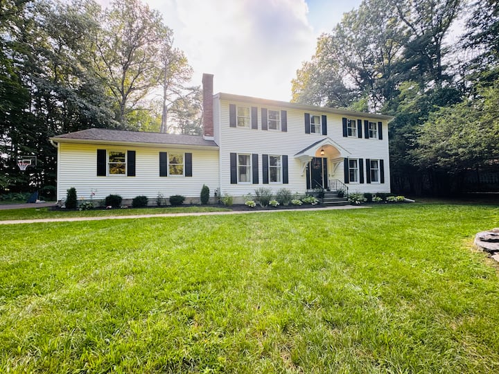 Toga Meadows -
3.7 Miles From Saratoga Race Course - Saratoga Springs, NY