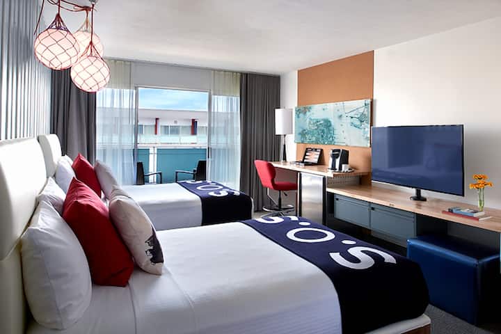 Pet-friendly Sf Stay W/ Bay Views, Relaxing 3 Unit - San Francisco, CA