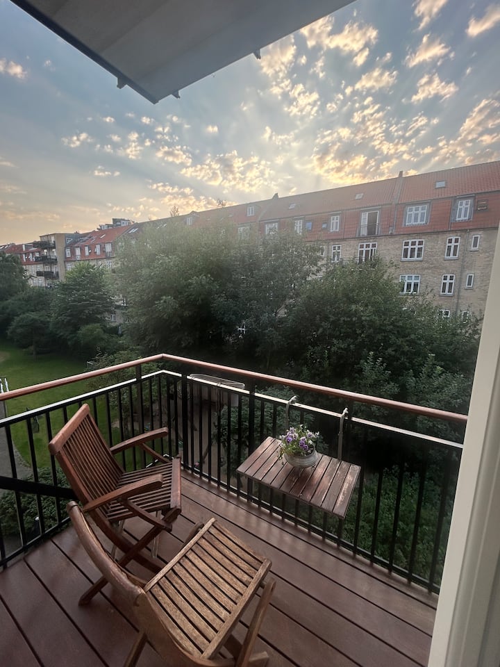 Lys Lejlighed Midt I Aarhus C - Aarhus