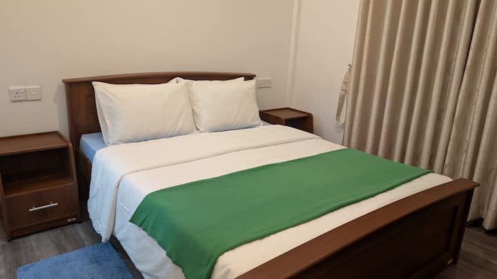 Cozy Room With Attached Bath - Nuwara Eliya