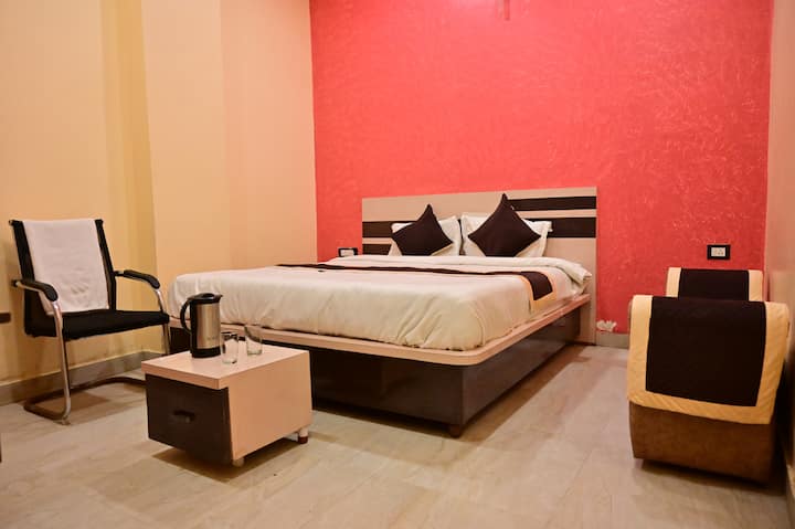 Hotel Siddhivinayak I 5 Rooms I Kashi Vishwanath - Varanasi