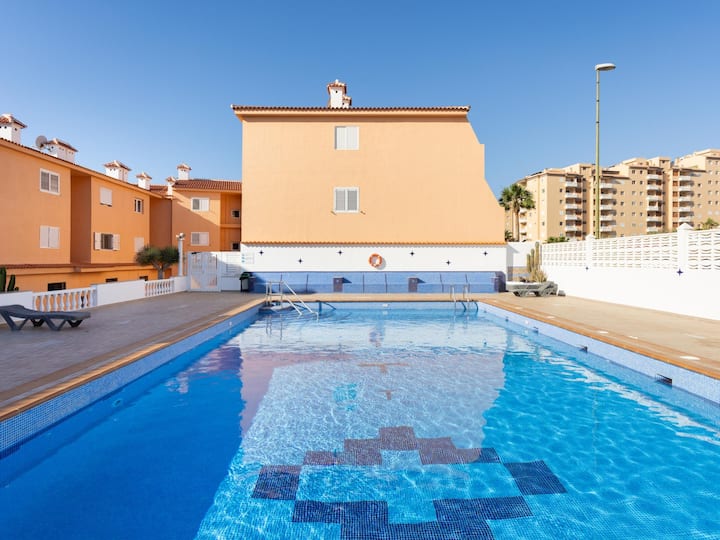 Seafront Apartment With Pool - Tenerife