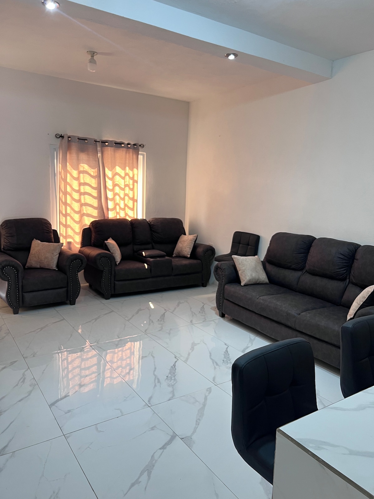 Vacation home 10 minutes from the Iltra, everything nearby - Houses for ...