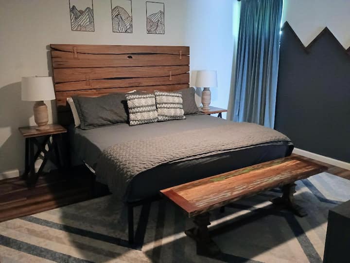 King Bed / Efficiency  Suite / Smoky Mountain Veiw - タウンセンド, TN