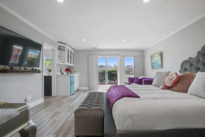 Private Master Room With Back Yard East Long Beach - Long Beach, CA