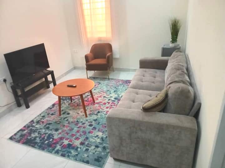 Spacious &Bright Apt Near Castle - Ghana