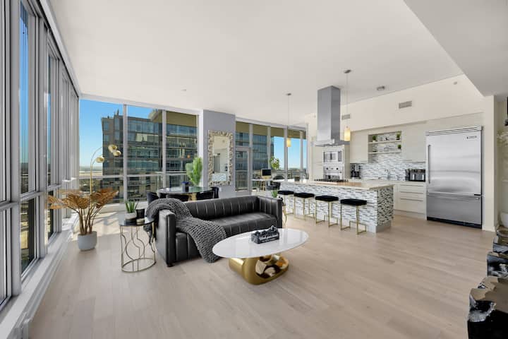 360 View Penthouse Style Highrize Location/newport - Irvine, CA