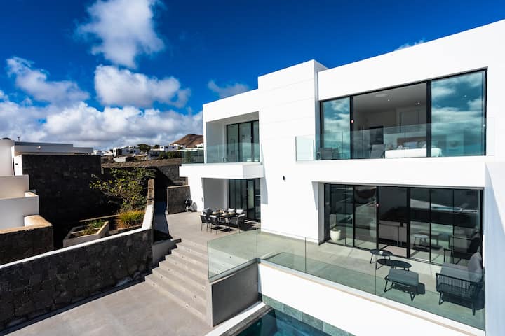 Luxury 6br, Sea Views, Pool, Jacuzzi, Gym - Lanzarote