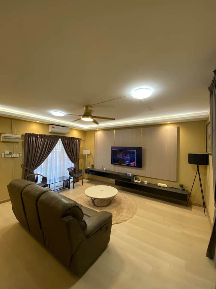 11-affordable Medium Room 03 | Walkable Location - Balik Pulau