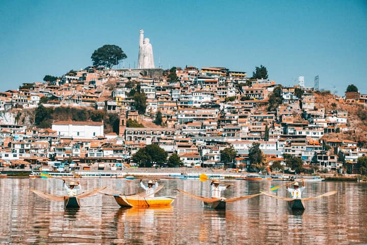 Campamento En La Isla Janitzio - Tzintzuntzan