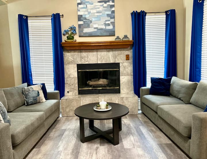 Comfortable 4 Bedroom With Pool Near Dallas - Irving, TX