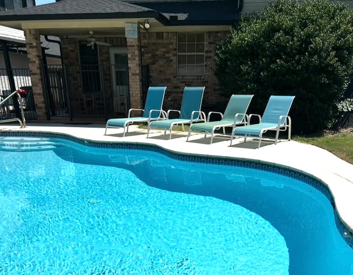 Lovely 4 Bed With Pool Near Fifa Stadium & Dallas - Irving, TX