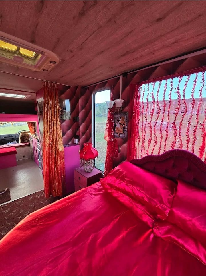 The Brassic Retreat: Combs Valley Campsite - Buxton