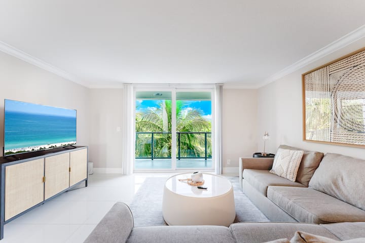 Boca Retreat • Pool • Across From Beach - Boca Raton, FL