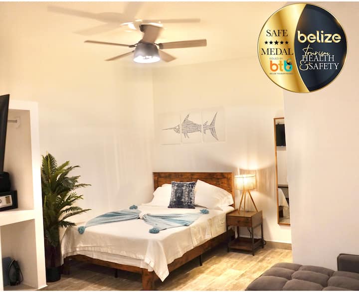 Cozy Guess House Near Ocean - Swordfish Villa - Belize