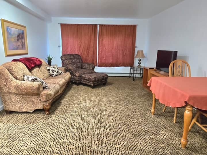 Arbor Du Nord 2 A One Bedroom Apt. With Parking - Anchorage, AK
