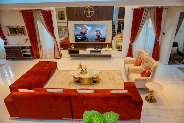 Cozy 5br Villa Private W/pool & Cinema In Lekki - Lagos, Nigeria