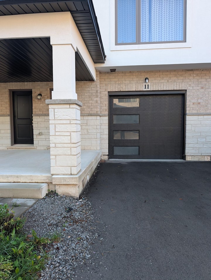 Modern 3br Home Near Niagara Falls & Welland Canal - Welland