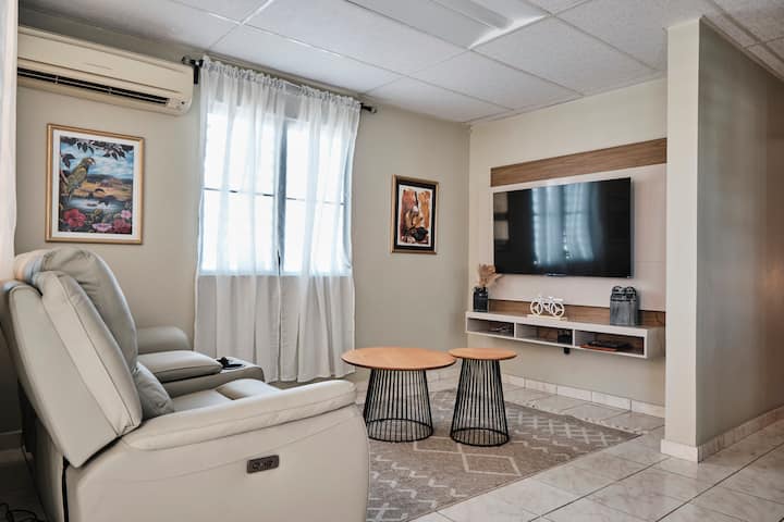 City Vibes Hato Rey

(Close To El Coliseo) - San Juan