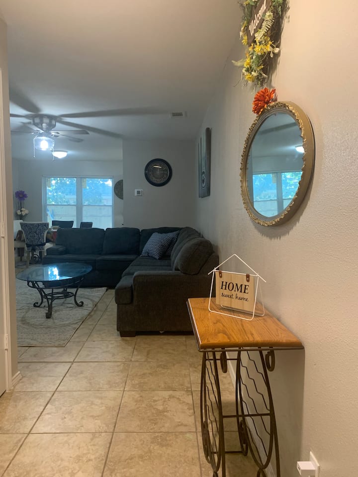 House Near Dfw Airport - Irving, TX
